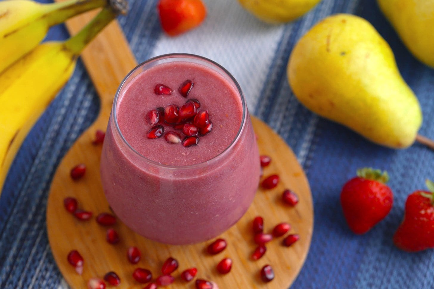 Pear & Pomegranate Smoothie Recipe