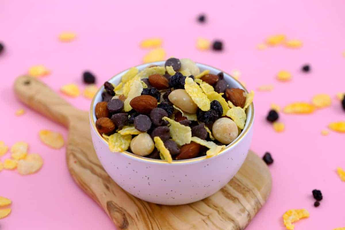 No Bake Sweet And Salty Snack Mix Gluten Free Raisin Bran DIY Trail