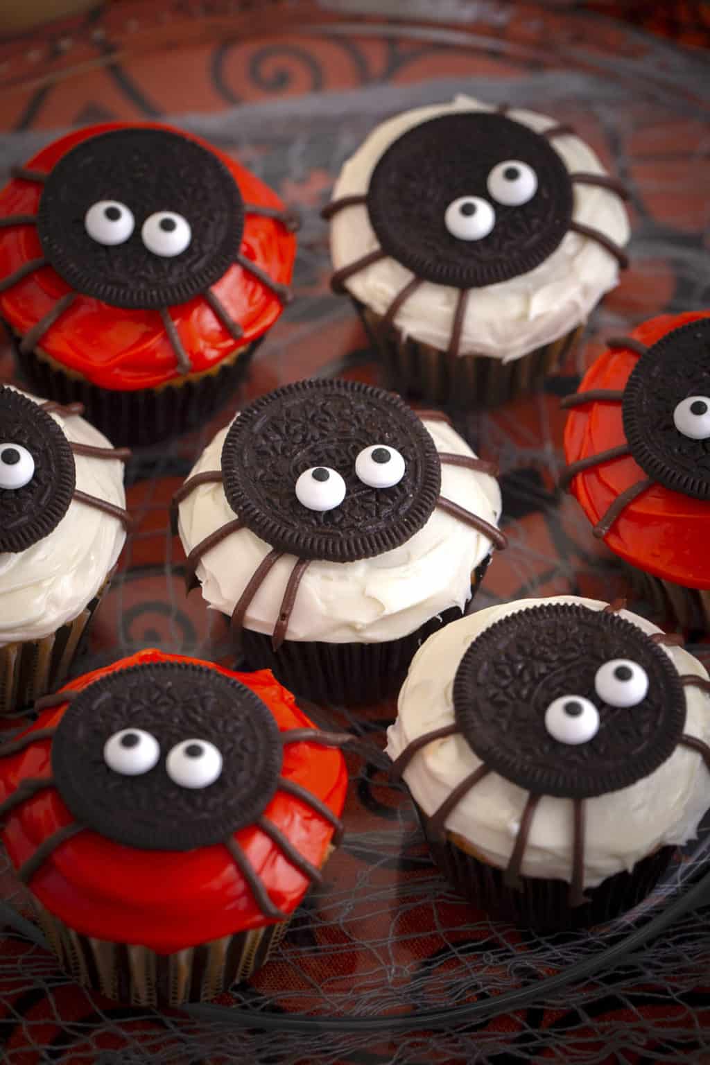 Halloween Spider Cupcakes - Mind Over Munch