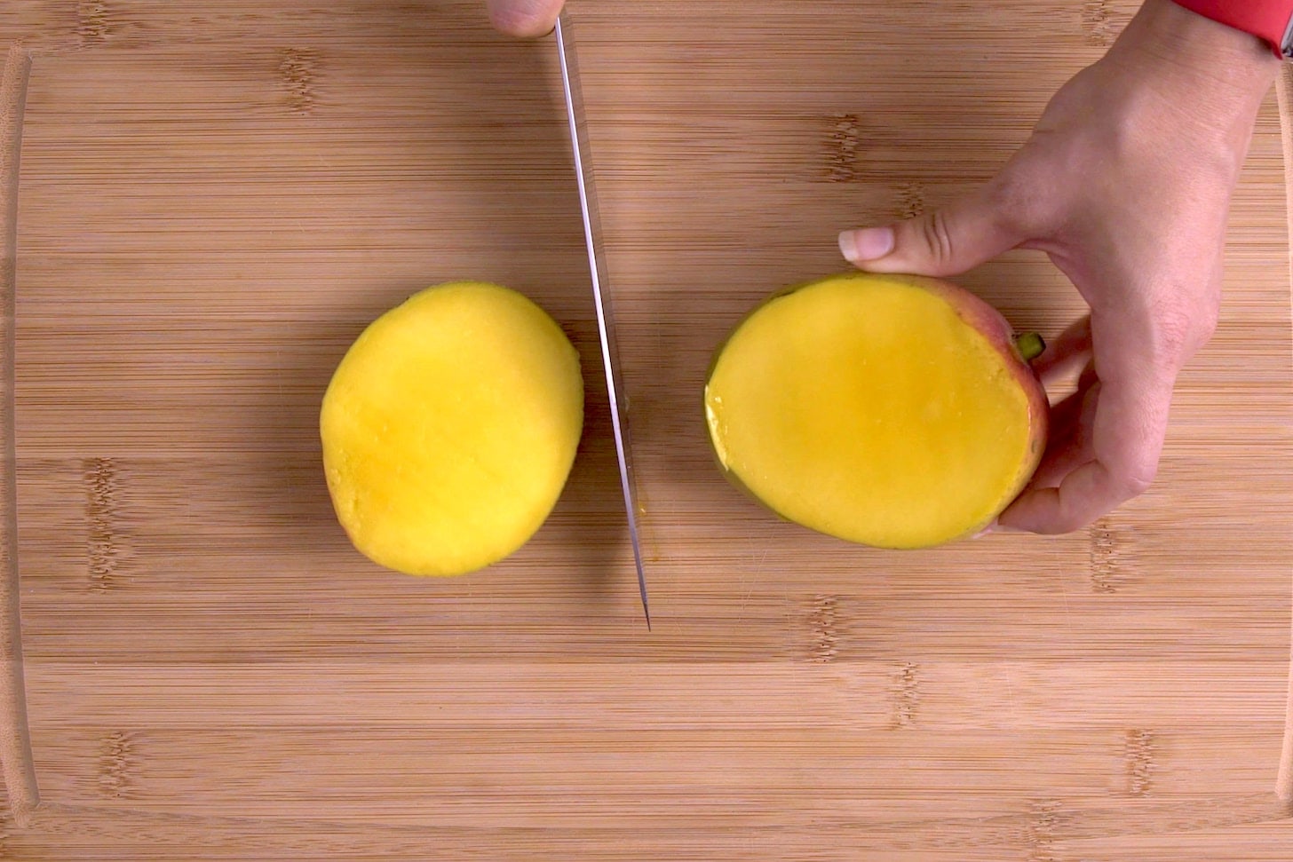 Easy 6-Ingredient Mango Salsa - Mind Over Munch