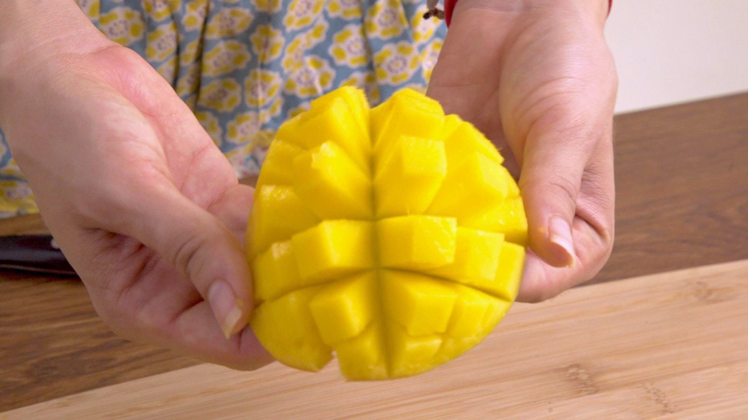 Easy 6-Ingredient Mango Salsa - Mind Over Munch