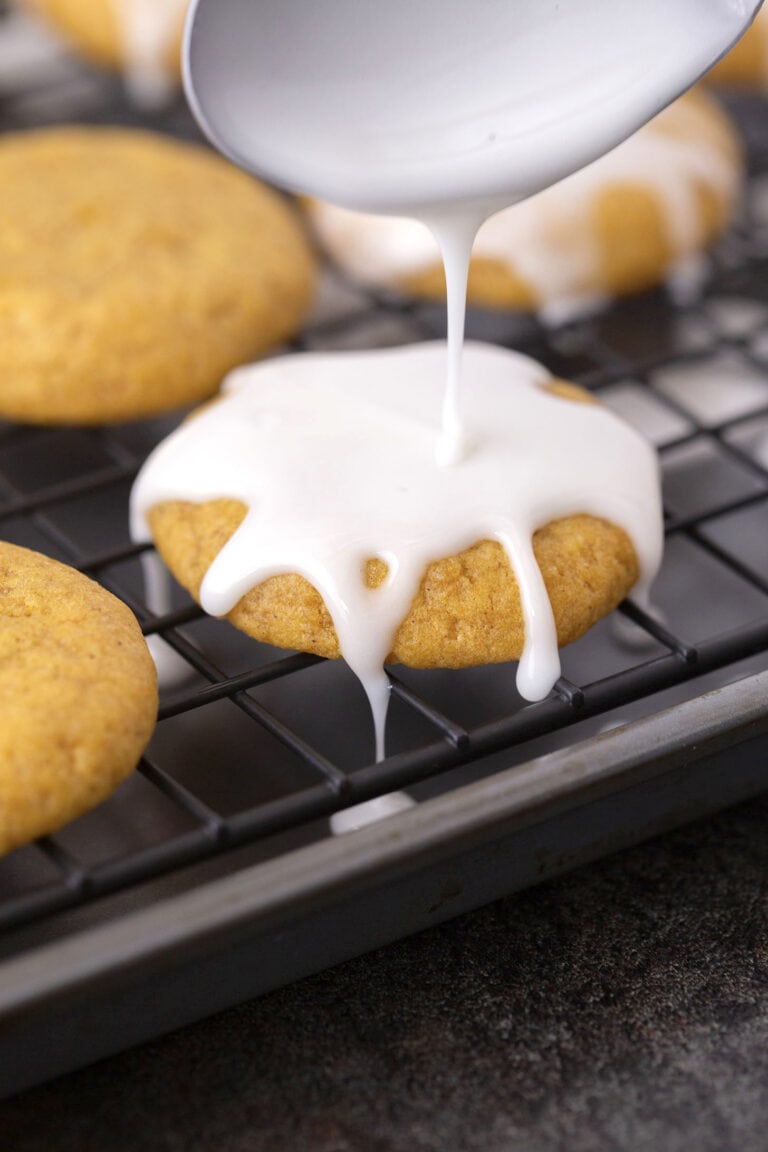 Easy 3-Ingredient Powdered Sugar Icing - Mind Over Munch
