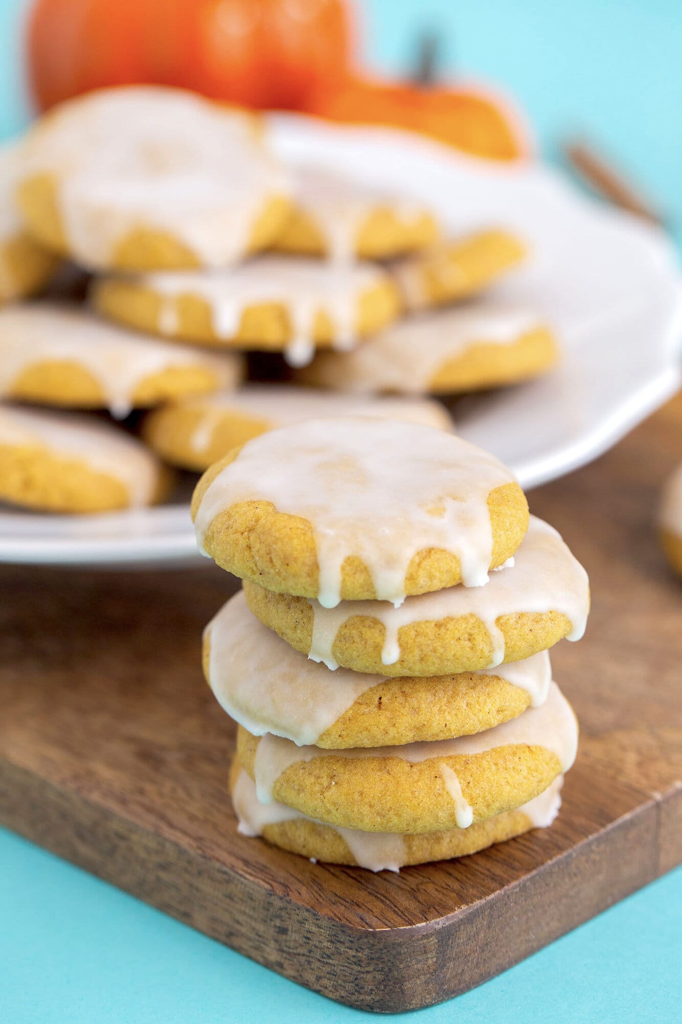 Moist & Fluffy Eggless Pumpkin Bread - Mind Over Munch