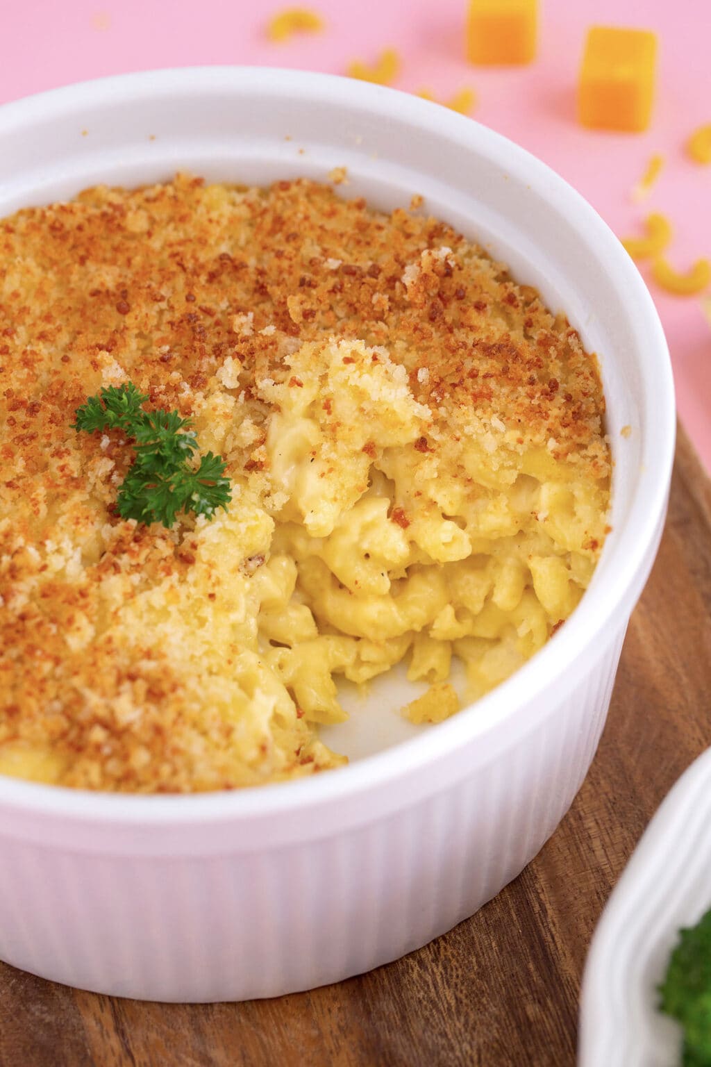 Easy Creamy Homemade Mac and Cheese - Mind Over Munch