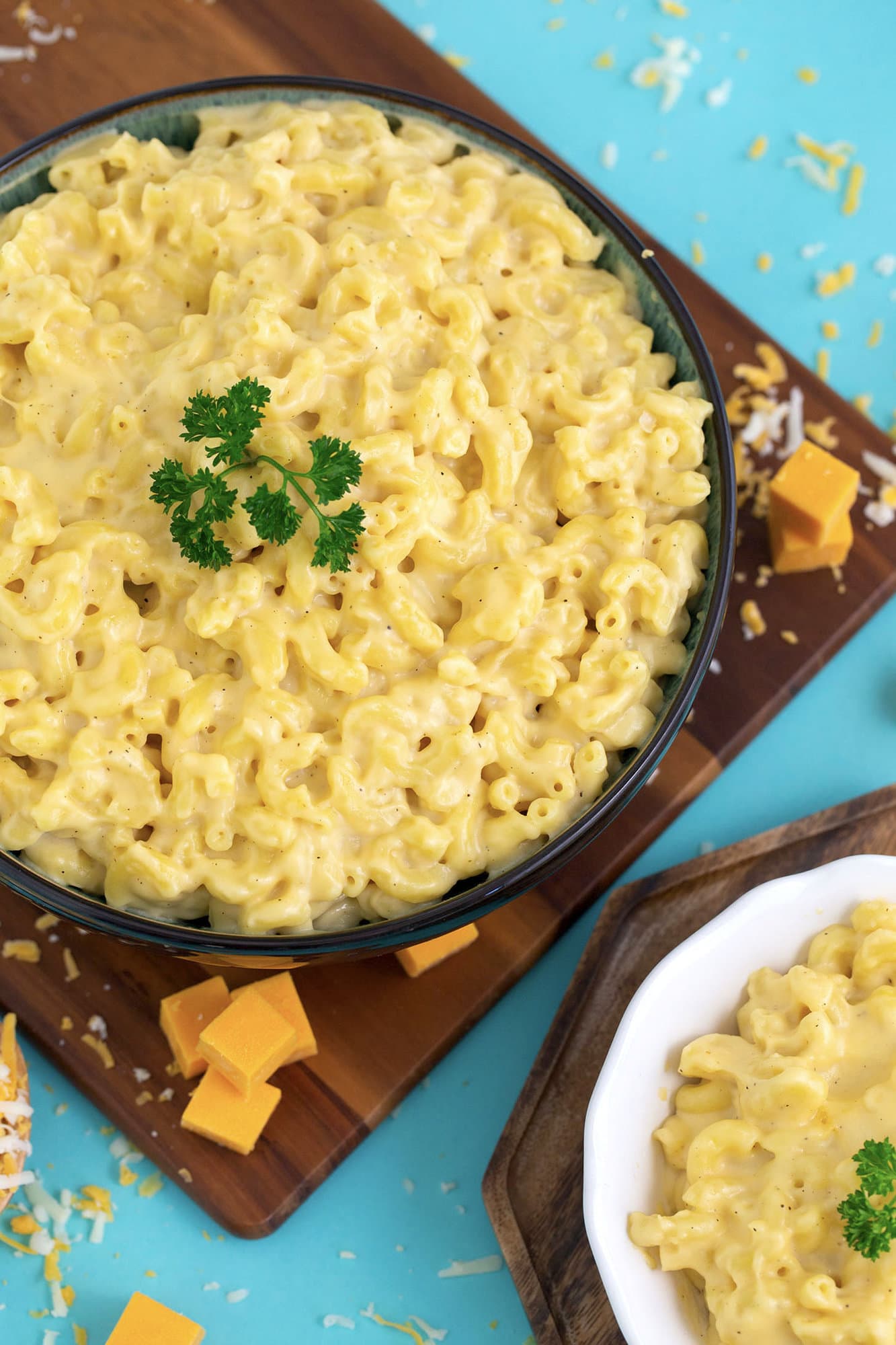 Easy Creamy Homemade Mac and Cheese - Mind Over Munch