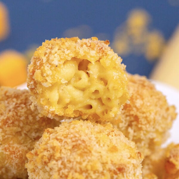Crispy Baked Mac and Cheese Bites - Mind Over Munch