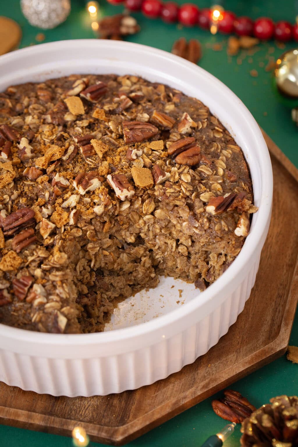 Gingerbread Oatmeal Bake – Cozy Holiday Breakfast Recipe - Mind Over Munch
